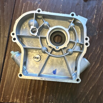 493610 298204 Crankcase Cover Briggs And Stratton NOS NEW OEM | eBay