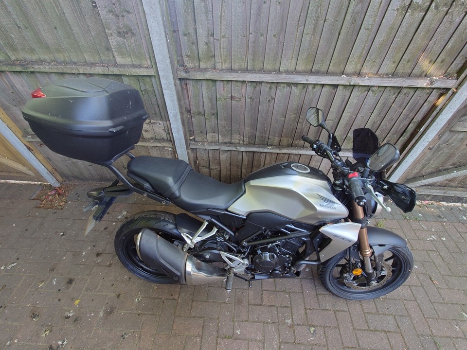 69 Honda CB300R - heated grips, top box - NEW tyres, chain & sprocket ...