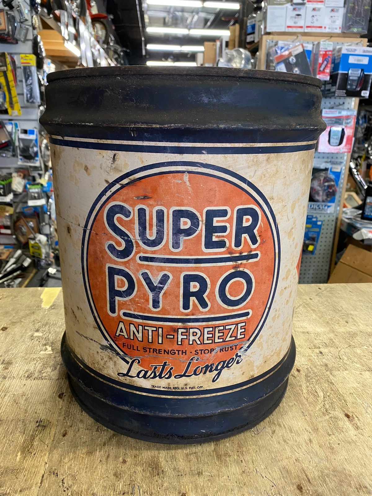 Vtg Super Pyro 5 gallon Oil Can Antifreeze 1930's 25Cent Auto Truck ...