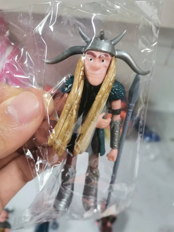 Set of 8 pcs How to Train Your Dragon: Hiccup Astrid Stoick Figures ...