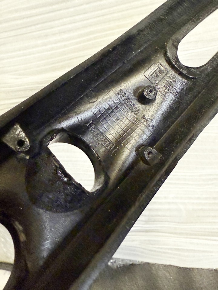 Genuine Ferrari Portofino M Carbon Fiber Center Console Bridge Gear ...