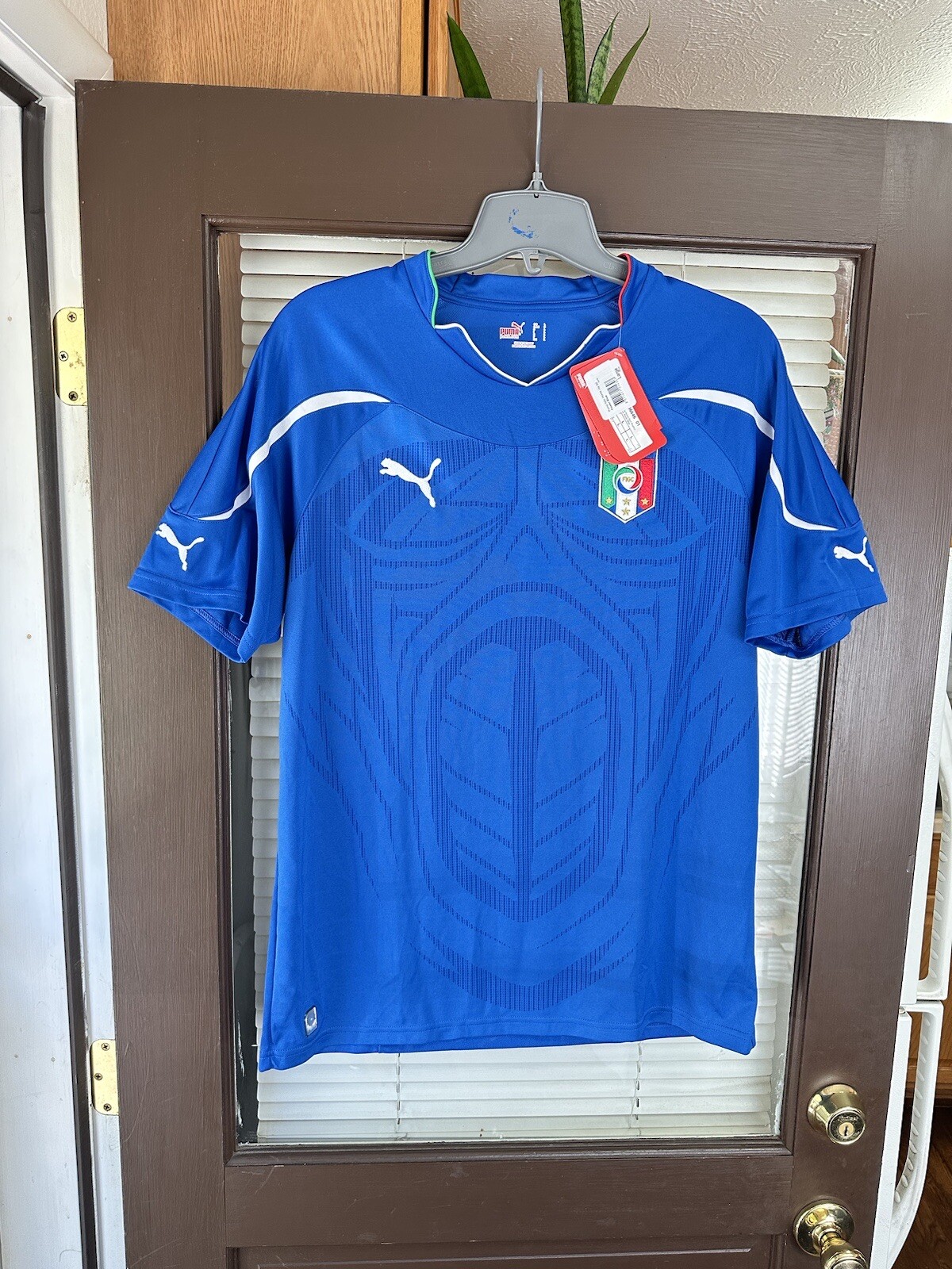 NWT Authentic PUMA Italy 2010 World Cup Football Soccer Jersey Kit ...