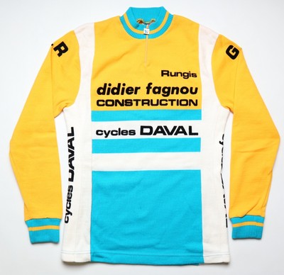 Jerseys - Tricot Rocher - Nelo's Cycles