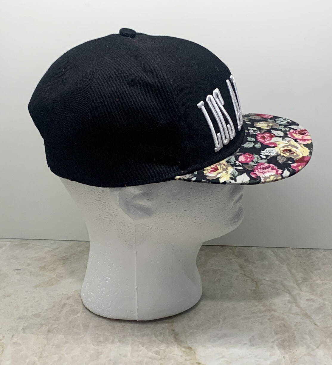 Retro LOS ANGELES Script Spell Out Embroidered Baseba… - Gem