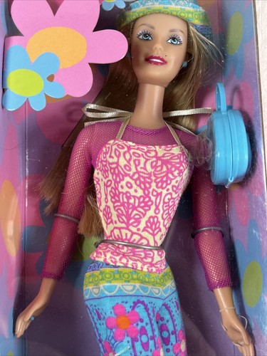 Barbie 29002 Flower Power 2000 Mattel Hippie 70s Doll Groovy for sale ...