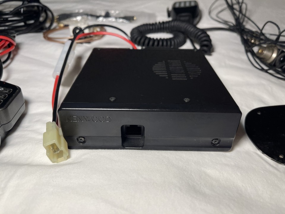 Kenwood TM-D710A Amateur Mobile Dual Band Transceiver 144 - 440 MHz ...