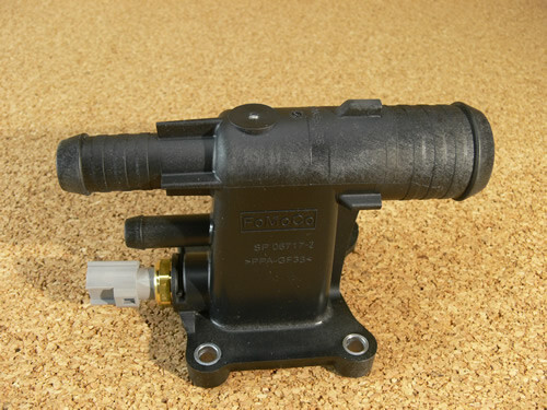 LAND ROVER THERMOSTAT WATER OUTLET CONNECTOR LR2 EVOQUE DISCOVERY SPORT ...