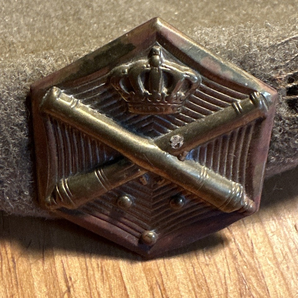 Authentic WWII Dutch Field Artillery Beret And Medal Lot | eBay