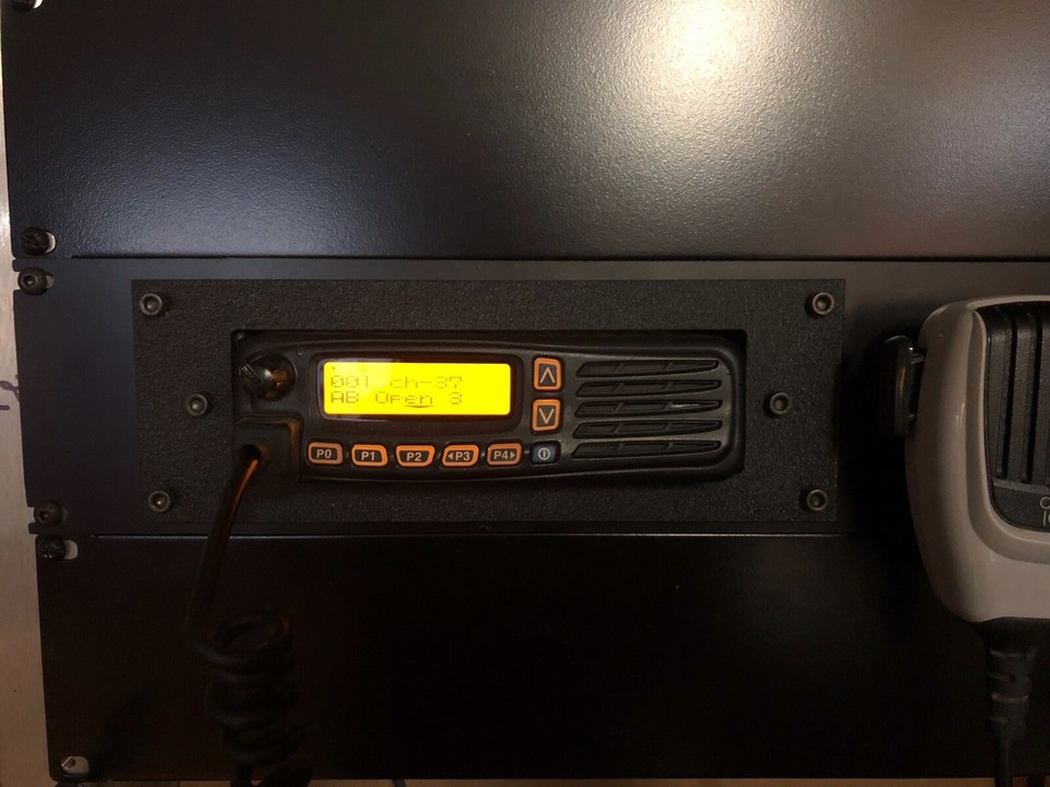 19” Rack Mount Panel + Speaker - ICOM IC-F5061 IC-F6061 IC-A120 IC ...
