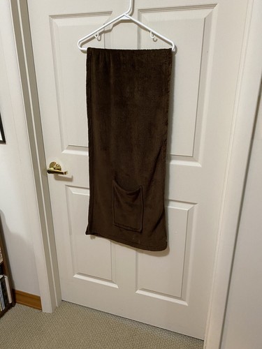 shoulder wrap with pockets For Both Hands Rid Carry Essentials Around ...