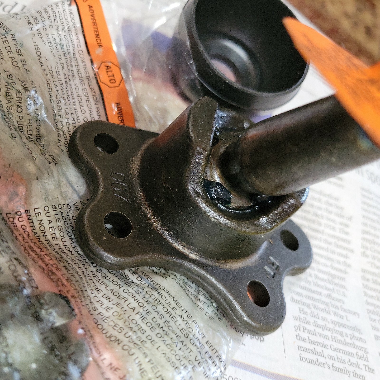 Suspension Ball Joint Front Upper Moog K6292 Chevy GMC Truck Van SUV 6 ...