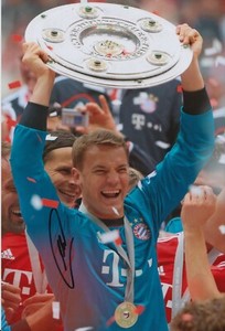 Manuel Neuer Hand Signed 12x8 Photo - Bayern Munich - Football ...