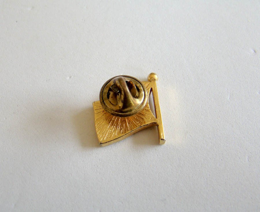 Gold Tone USA Flag Hat Pin Lapel Pin | eBay
