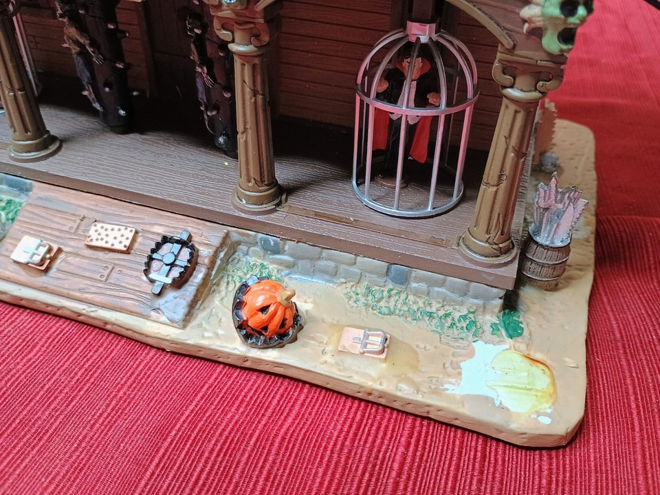 LEMAX 2015 Spooky Town Banshee's Boo-B-Traps Halloween ,Haunted ...