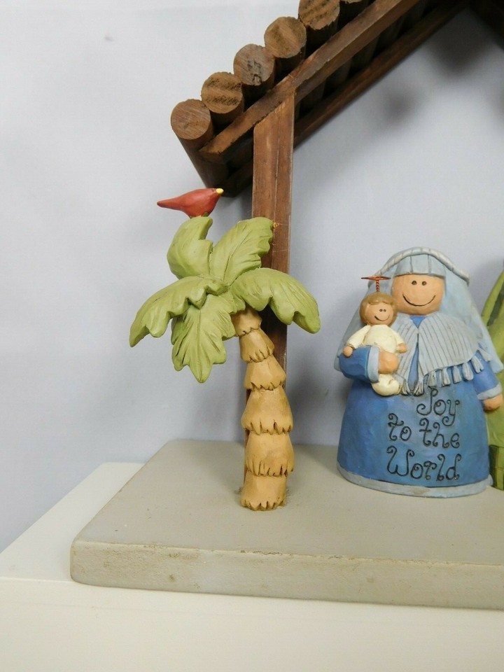 One piece Nativity with the stable & Holy Family on it -New Blossom ...