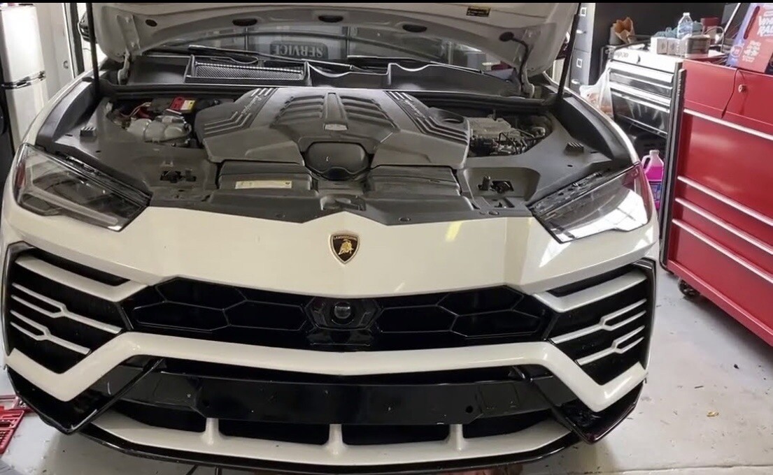 Lamborghini Urus Oil maintenance service in Miami | eBay