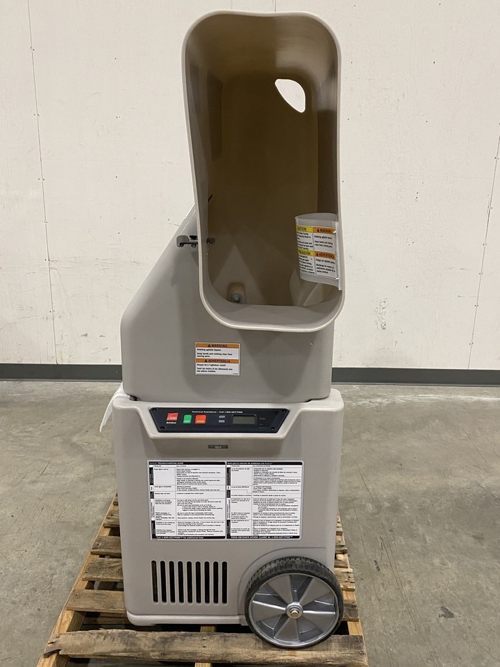 Owens Corning AttiCat Expanding Blown-In Insulation Machine W/ 100 ...