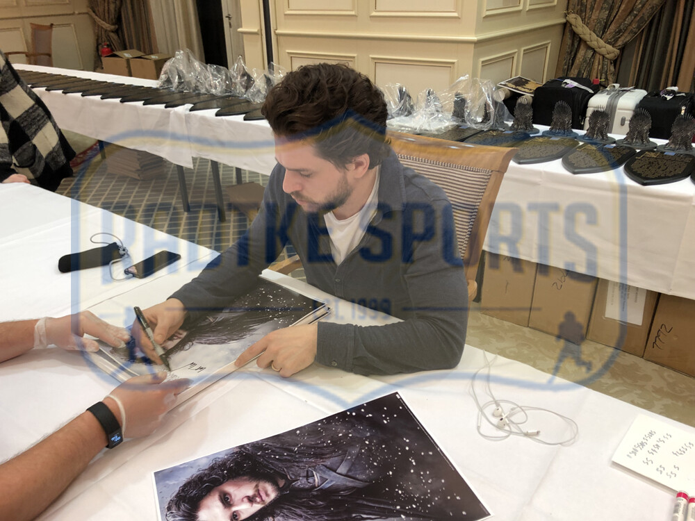Kit Harington Autographed/Signed Game of Thrones 11x17 Photo - Jon Snow ...