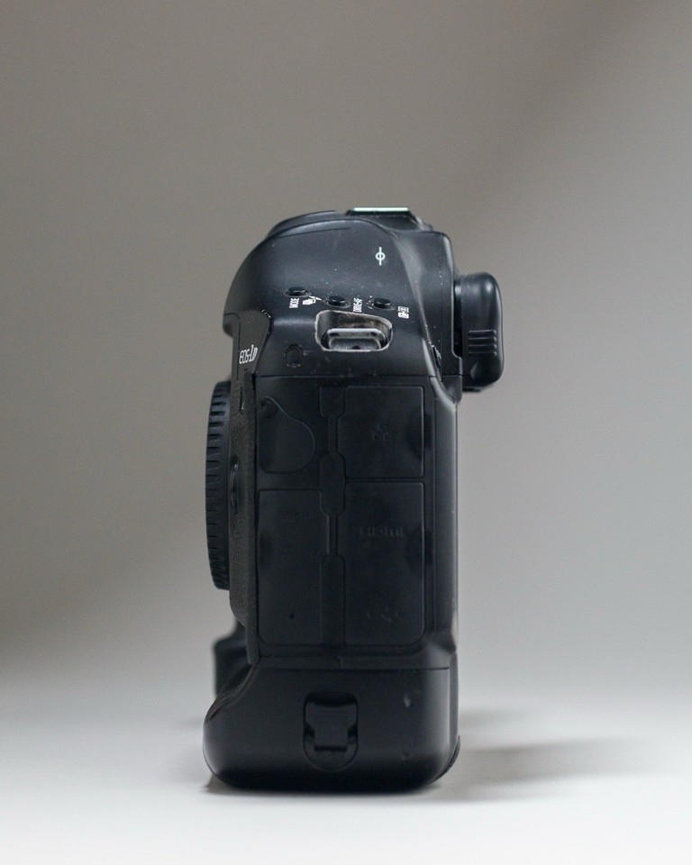 Canon EOS 1DX 1D X Mark II 20.2 MP Camera - 184k Clicks + 128gb CFast ...