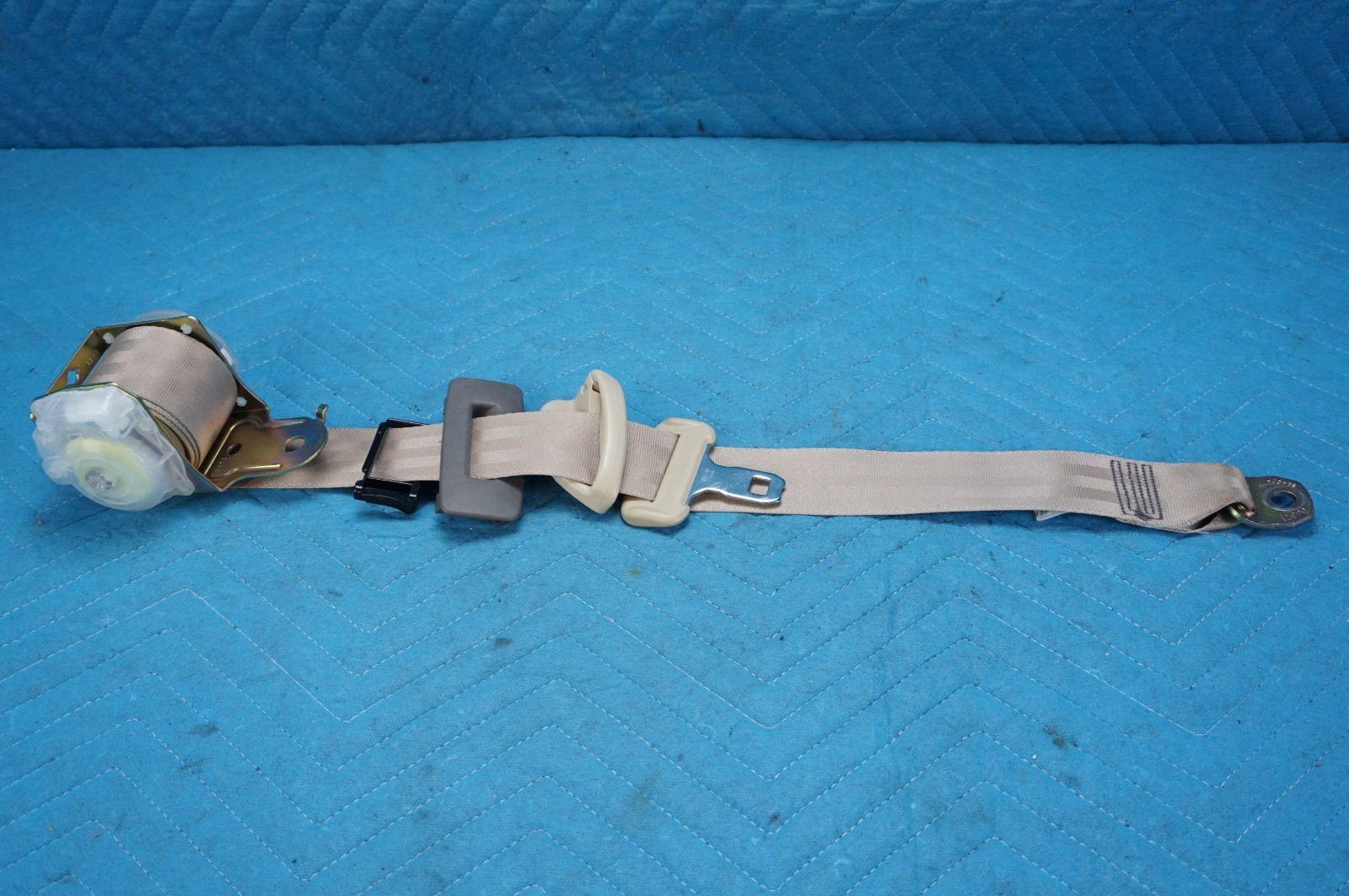 Lexus LS430 Rear Center Seat Belt Retractor Tan LA07 OEM 73k 2004 2005 ...