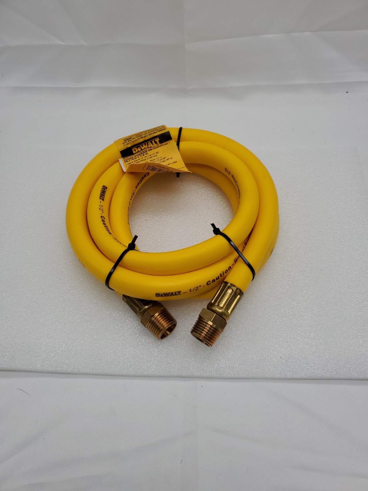 DEWALT Premium Hybrid Lead-In Hose- 1/2in. x 6ft, Model# DXCM012-0226 ...