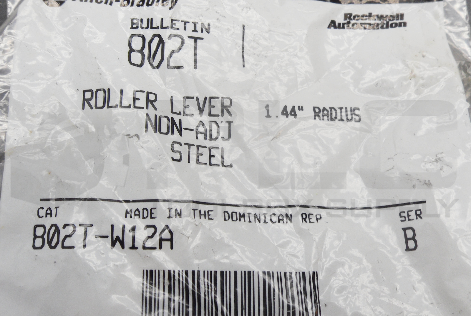 LOT OF 2 SEALED NEW ALLEN BRADLEY 802T-W12A /B ROLLER LEVER 1.44 ...