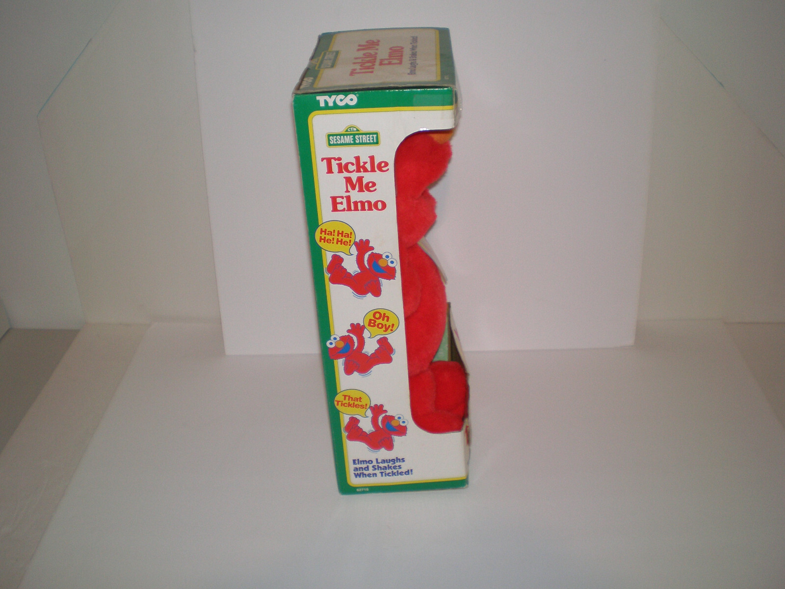 Sesame Street - The Original Tickle Me Elmo Plush Toy - (0048188627152 ...