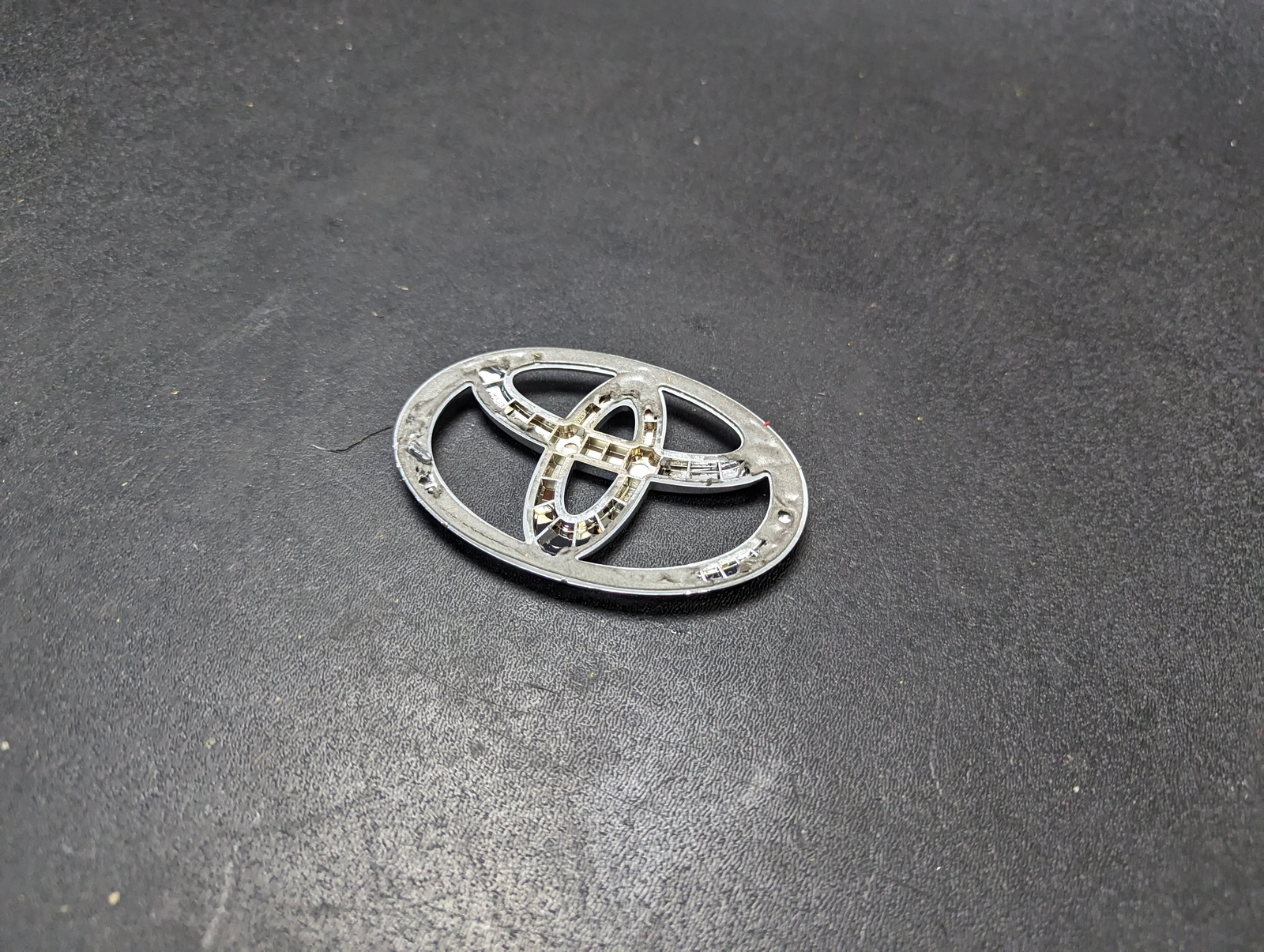 Rear Trunk Deck Lid Logo Emblem 2021 Toyota C-HR 90975-A2003 2018 2019 ...