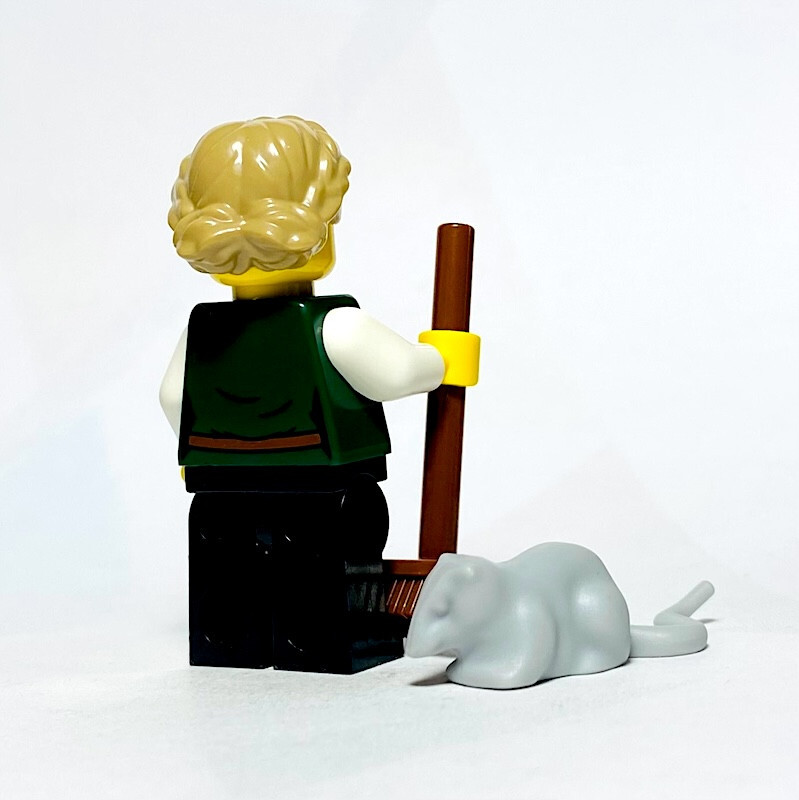 NEW LEGO Maid minifigure - Castle Kingdoms - Made Of Genuine LEGO Parts ...