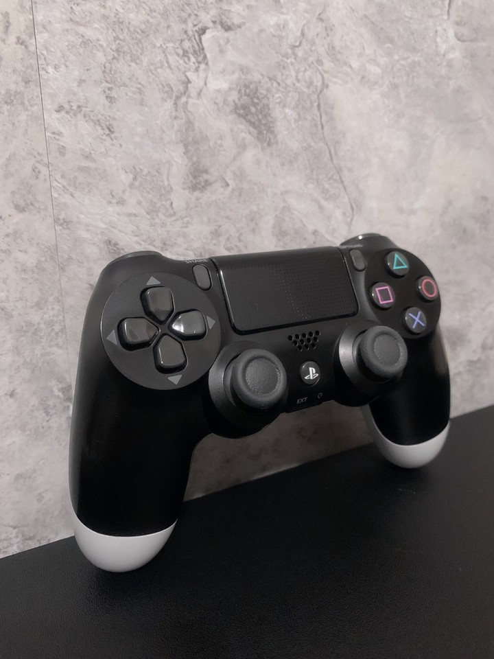 Sony PlayStation 4 PS4 Dualshock 4 Controller Jet Black / Frost White ...