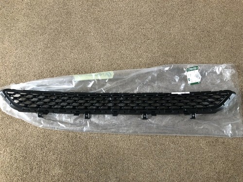 JAGUAR F-PACE 2016 > FRONT BUMPER CENTRE LOWER GRILLE MESH !GENUINE ...