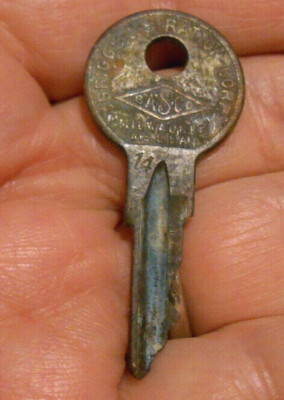 Vintage 1930's 40's Chevy GM Briggs & Stratton Basco #14 14 Key Keys | eBay