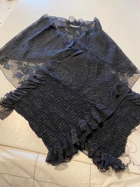 MARY JAEGER ART TO WEAR FASHION BLACK SILK/LACE HAN… - Gem