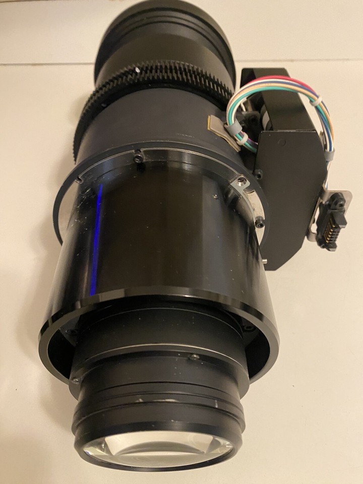 DIGITAL PROJECTION TITAN PROJECTOR LENS SHORT THROW 105-610 1.39-1.87:1 ...