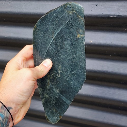 1kg Raw New Zealand Greenstone / Pounamu Carving Slice (R14B138) | eBay