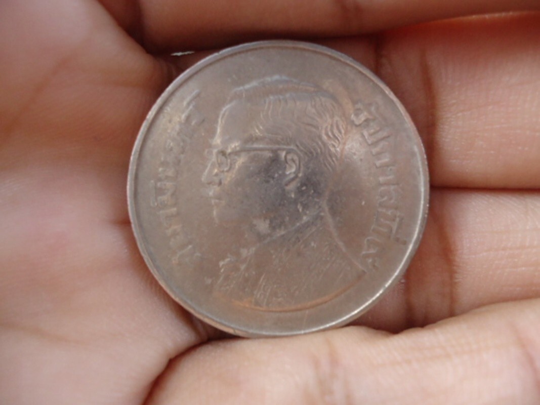 Coin Garuda : 5 Baht Coin King Bhumibol Rama IX of Thailand 2522 BE ...