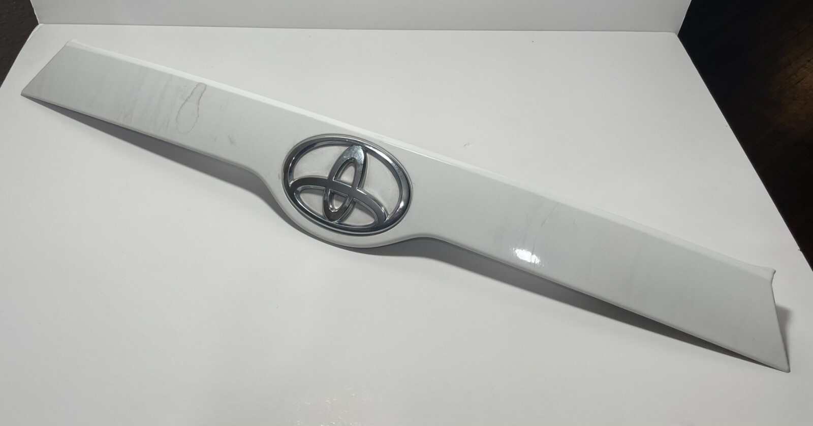 7681106917 76811-06917 2012-2014 TOYOTA CAMRY TRUNK LID LICENSE MOLDING ...