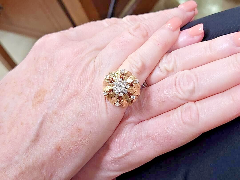 VINTAGE 50s 13.2ky Gold Leafy Floral Transitional Euro Diamond Dome ...