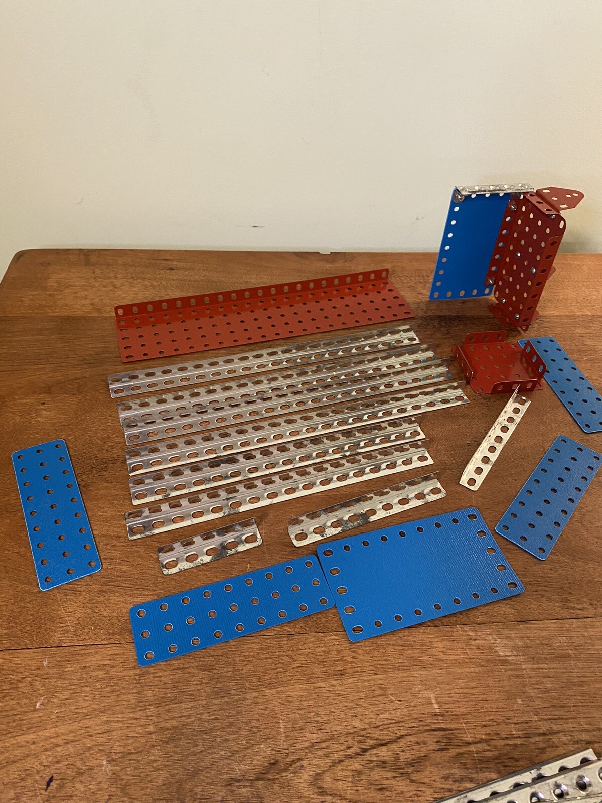 Vintage 1970s Gabriel Erector Set, Large Lot of Parts+Yellow Case ...
