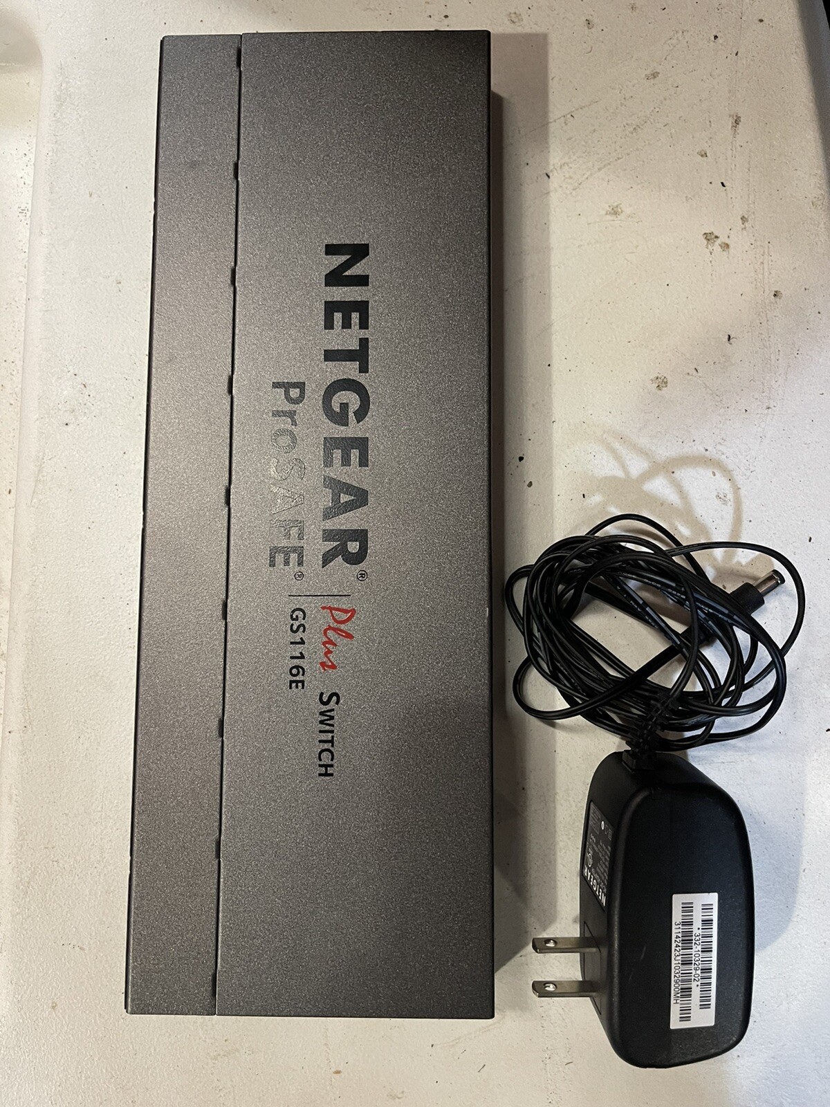 NETGEAR ProSafe Plus 16-Port Gigabit Ethernet Managed Switch GS116E w ...