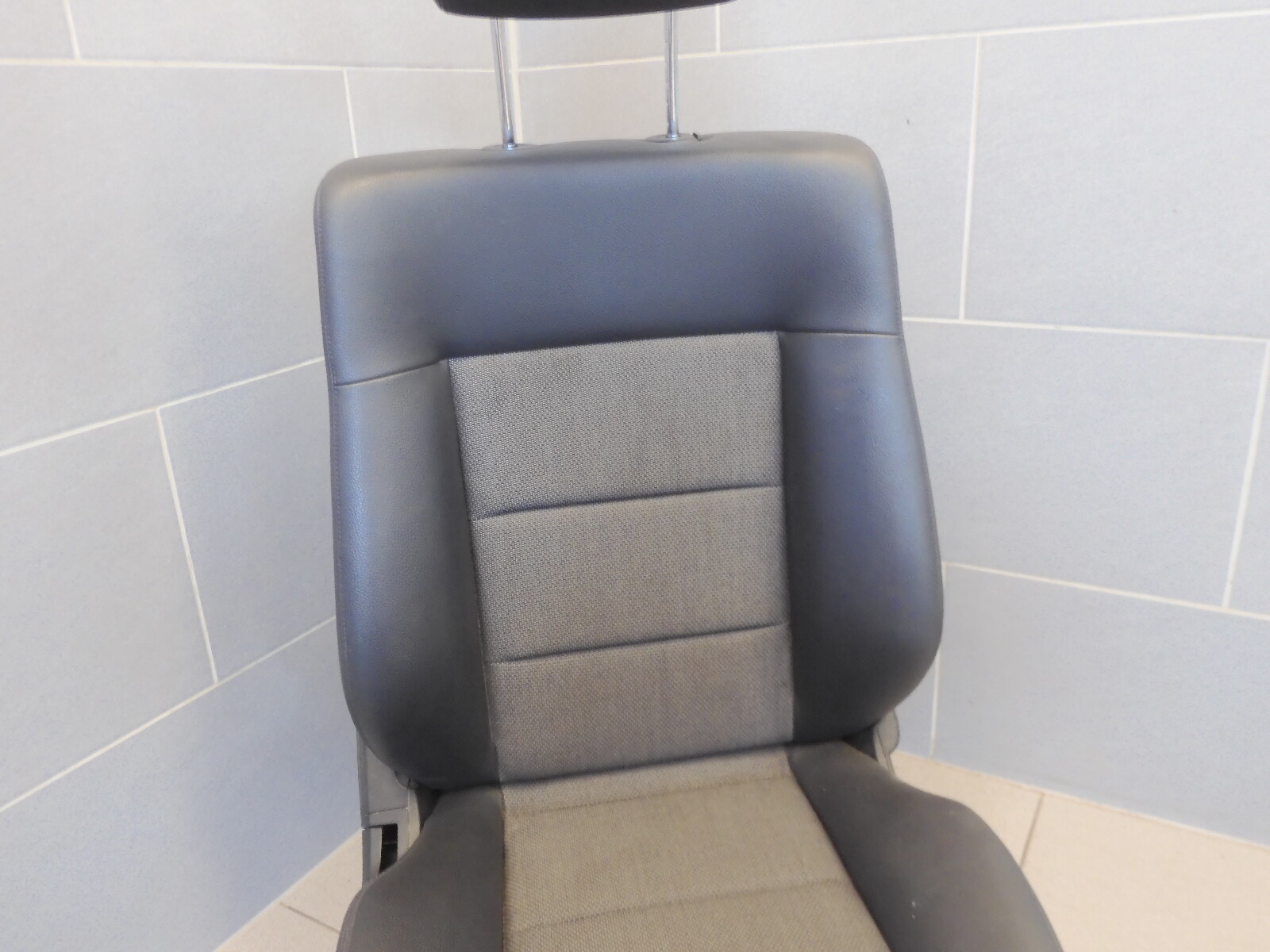 MERCEDES W212 Kombi SITZ LEDER / STOFF Beifahrersitz vorne rechts ...