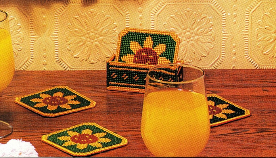 Plastic Canvas Halloween Pumpkin Patch Table Set Favor Bags Spooky Party Pattern | eBay