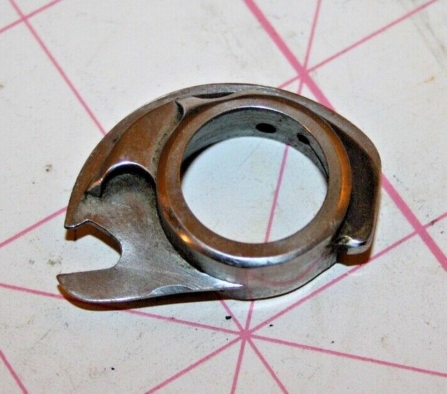 Original SINGER Sewing Machine 401a Bobbin Case 172082 for sale online ...