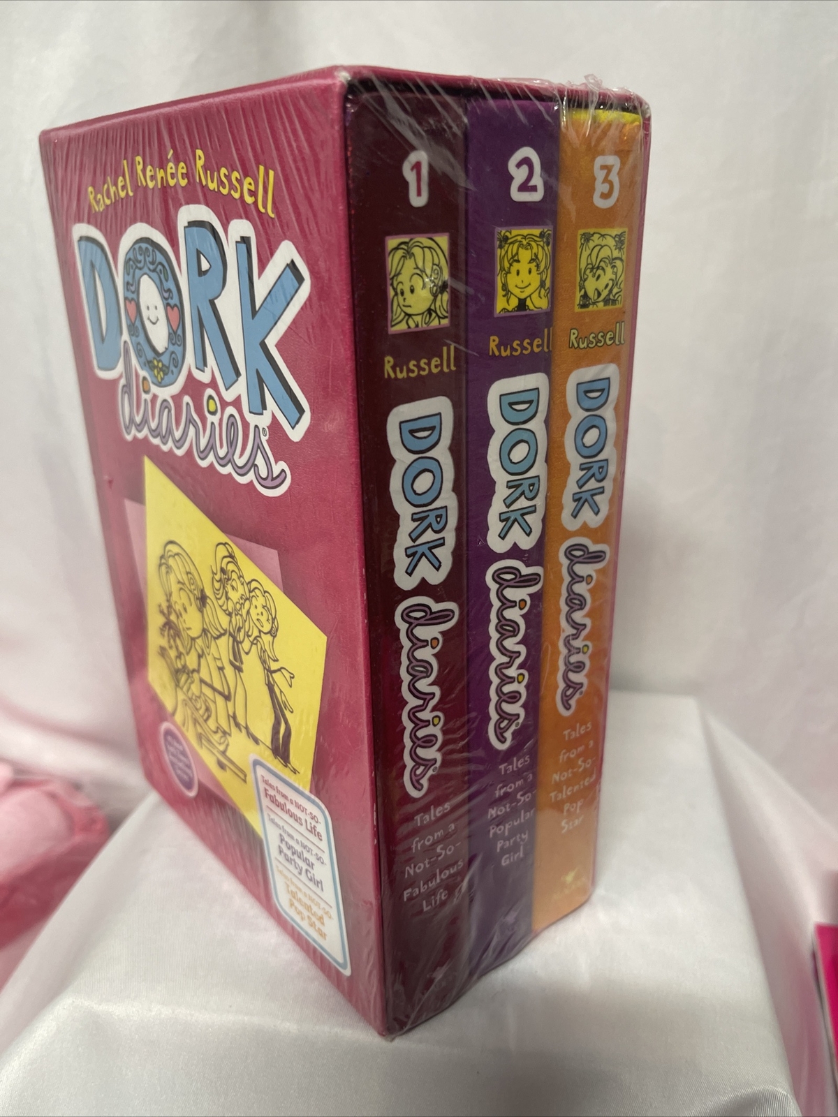 Dork Diaries: Dork Diaries Boxed Set (Books 1-3) Set : Dork Diaries ...