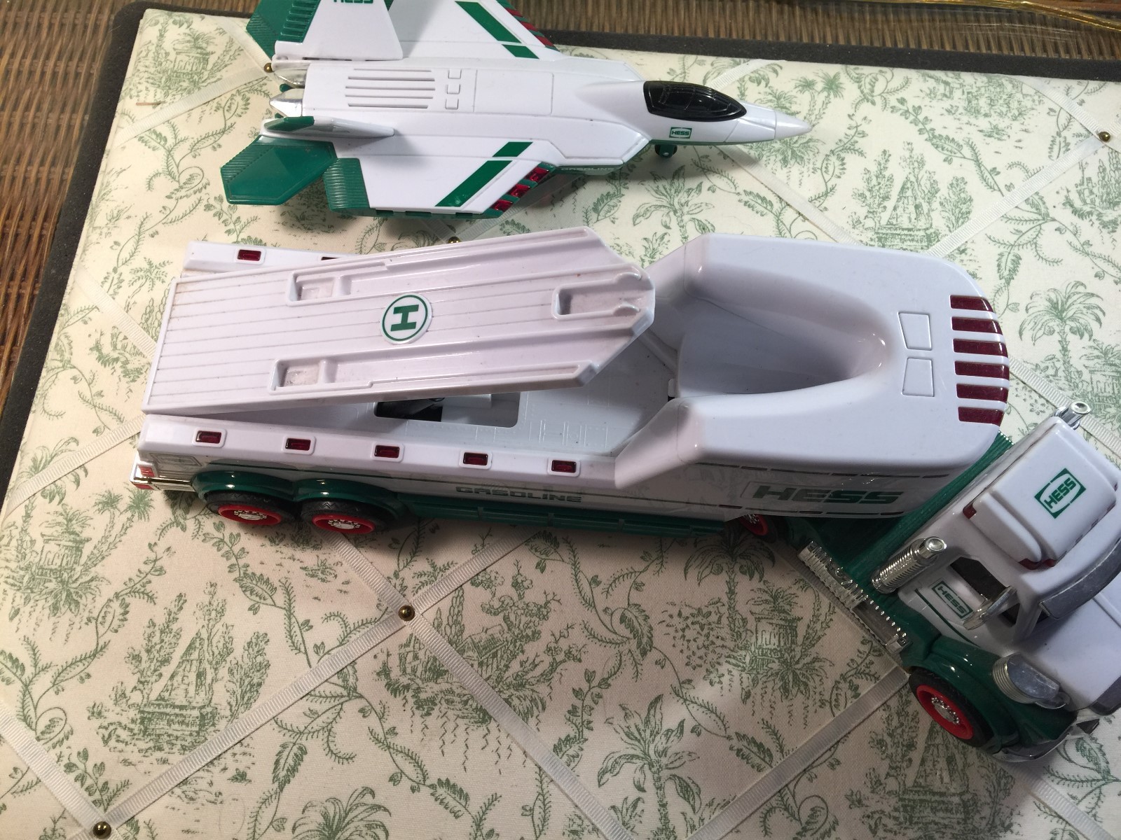 2010 HESS TOY TRUCK With Jet Fighter - SOUNDS, Lights Work | eBay