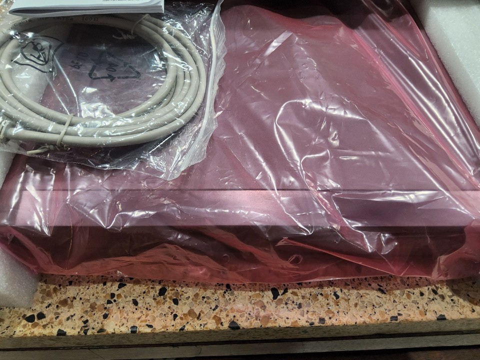 HIKVISION EMBEDDED NVR DS-7604NI-K1/4P(B) 1TB UNUSED TATTY BOX | eBay UK