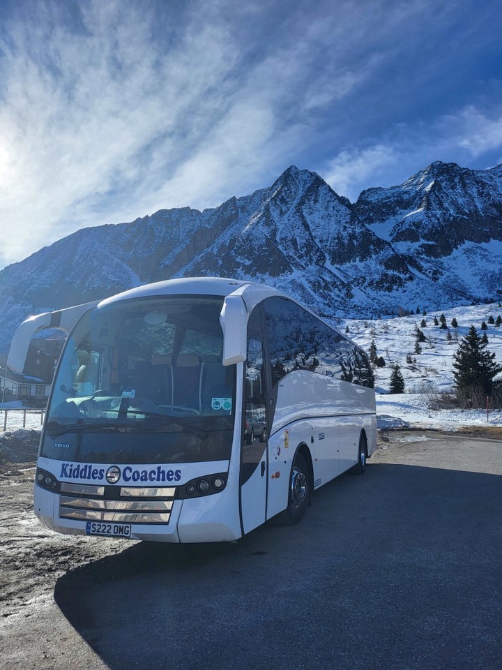 53 Seater with WC Volvo SC7 B11 - Euro 6 - 2018 - £145,000 +VAT (2 ...