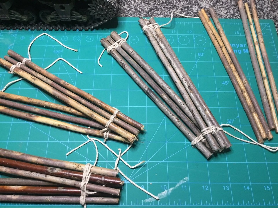 1/16 Scale RC Tank Accessories - 8 Piece Log Armor & Stowage Set ...