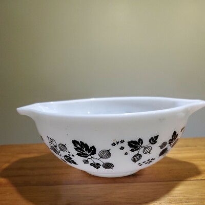 Pyrex 443 Black White Gooseberry 2.5 qt quart Cinderella Mixing Bowl | eBay