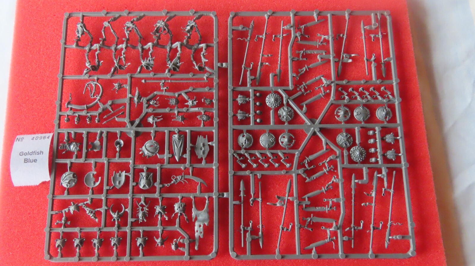 Games Workshop Warhammer Skeleton Warriors x10 Deathrattle Skeletons ...